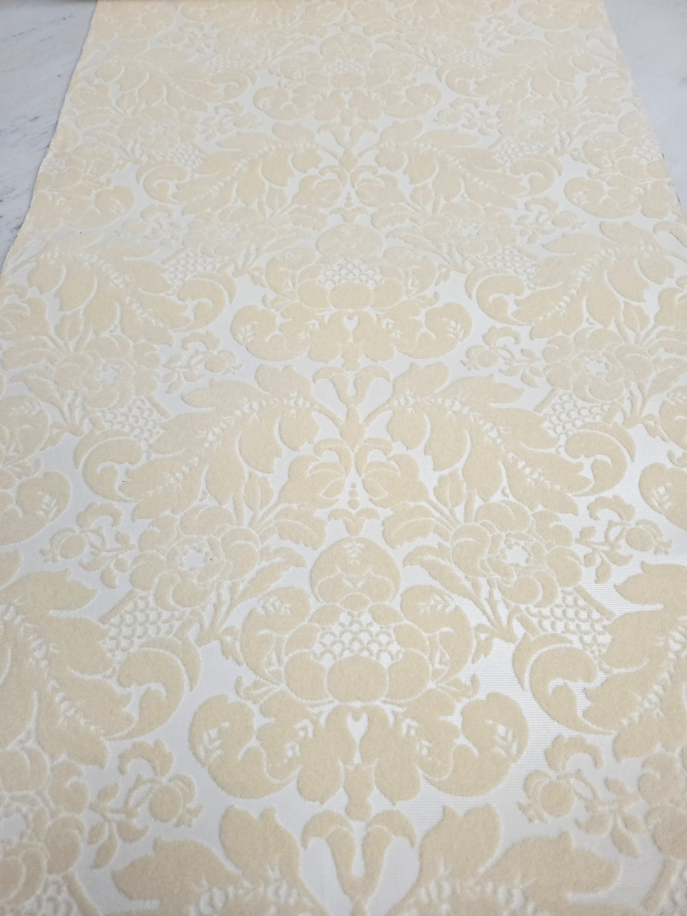 1960s Wallpaper. Flocked Damask Design. - Etsy