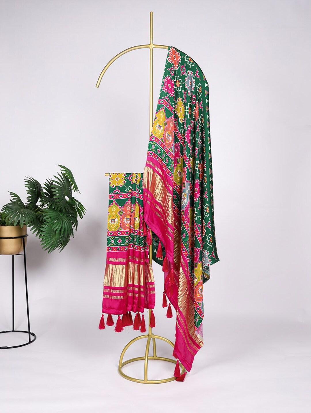 Pure Gaji Silk Dupatta With Digital Print and Lagadi Patta With Tassels ...