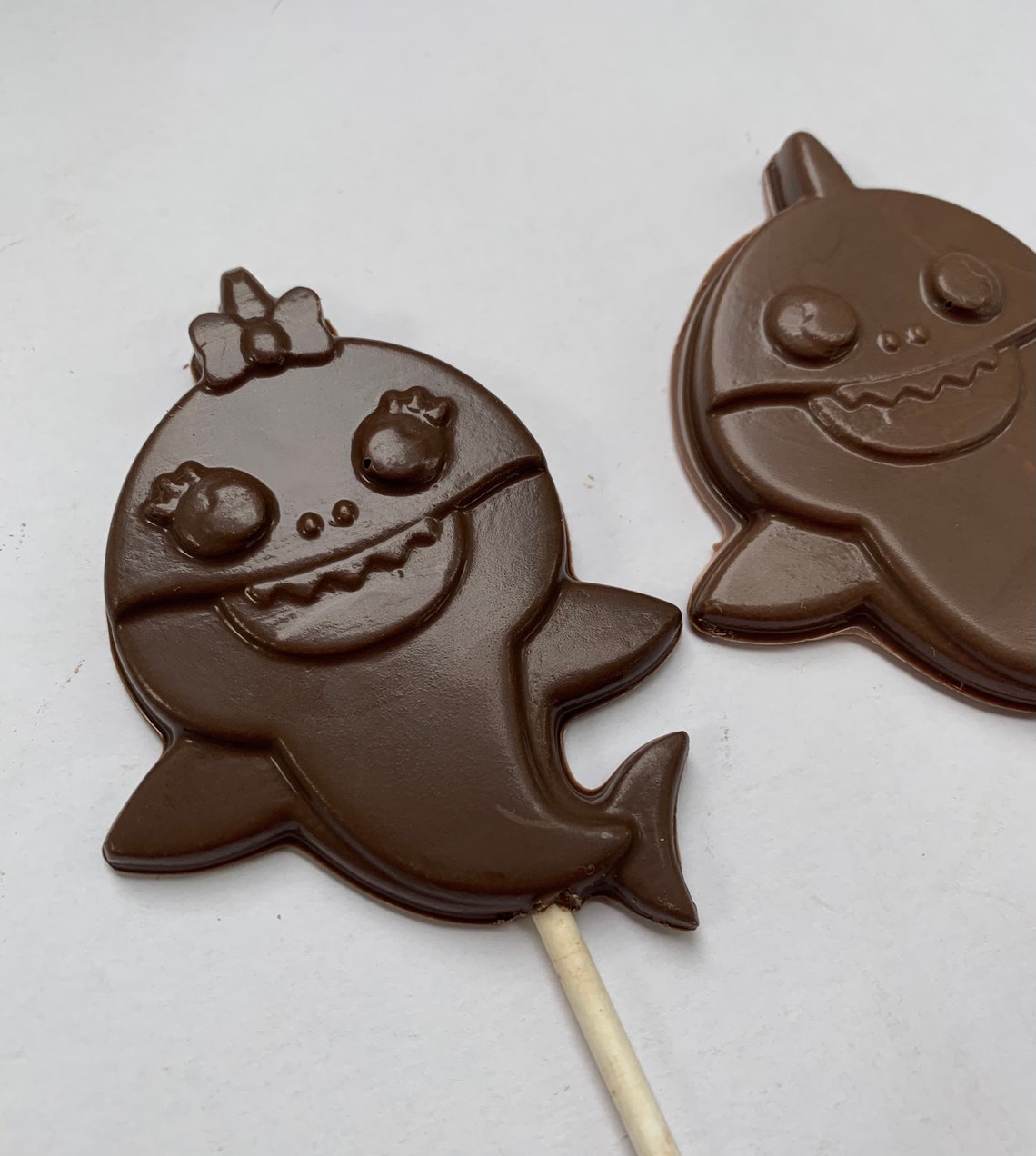 30 Shark Chocolate Pops Chocolate Shark Suckers Chocolate - Etsy
