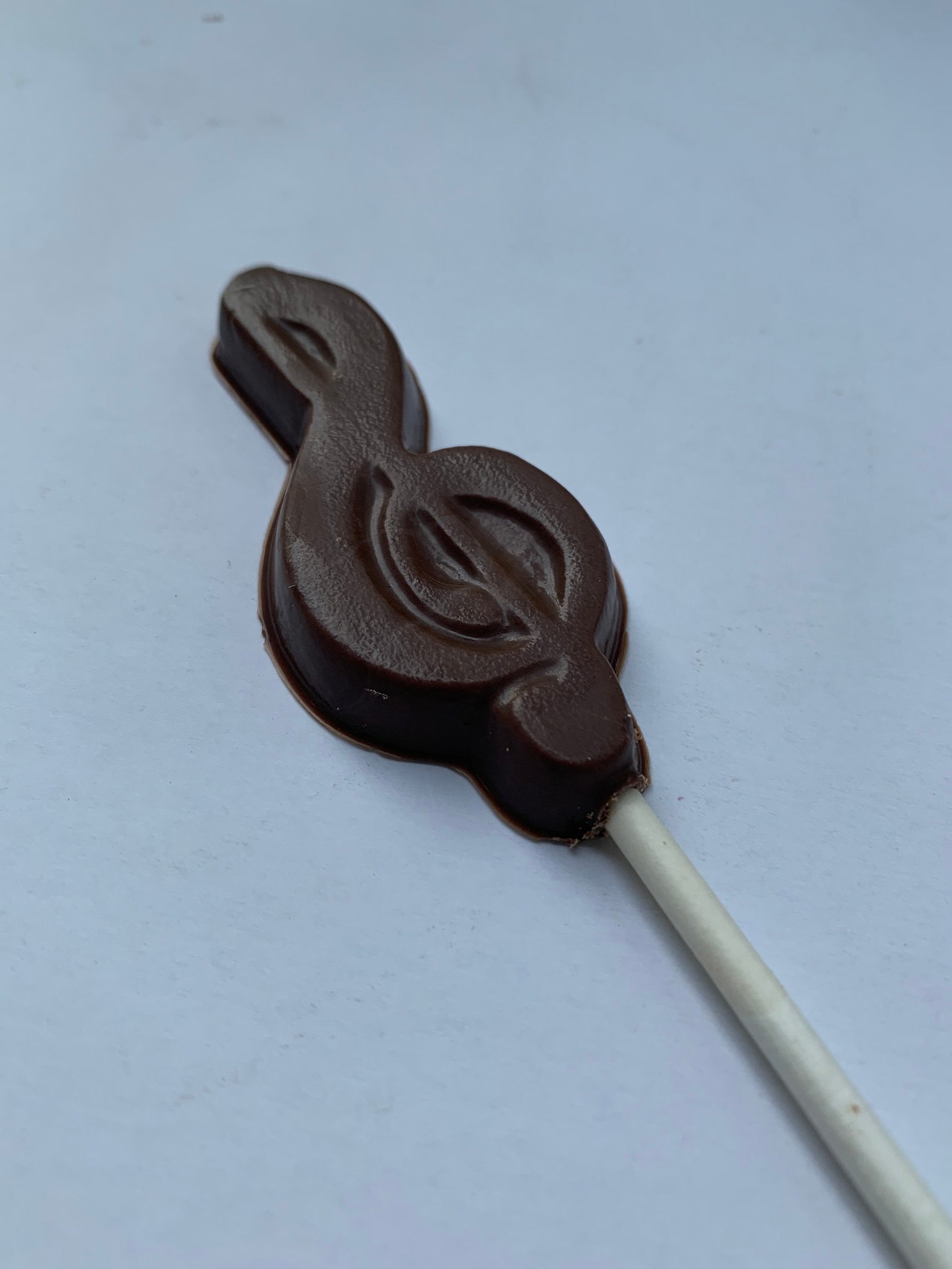 10 Chocolate Treble Clef Chocolate Suckers Chocolate Music Treble Clef ...