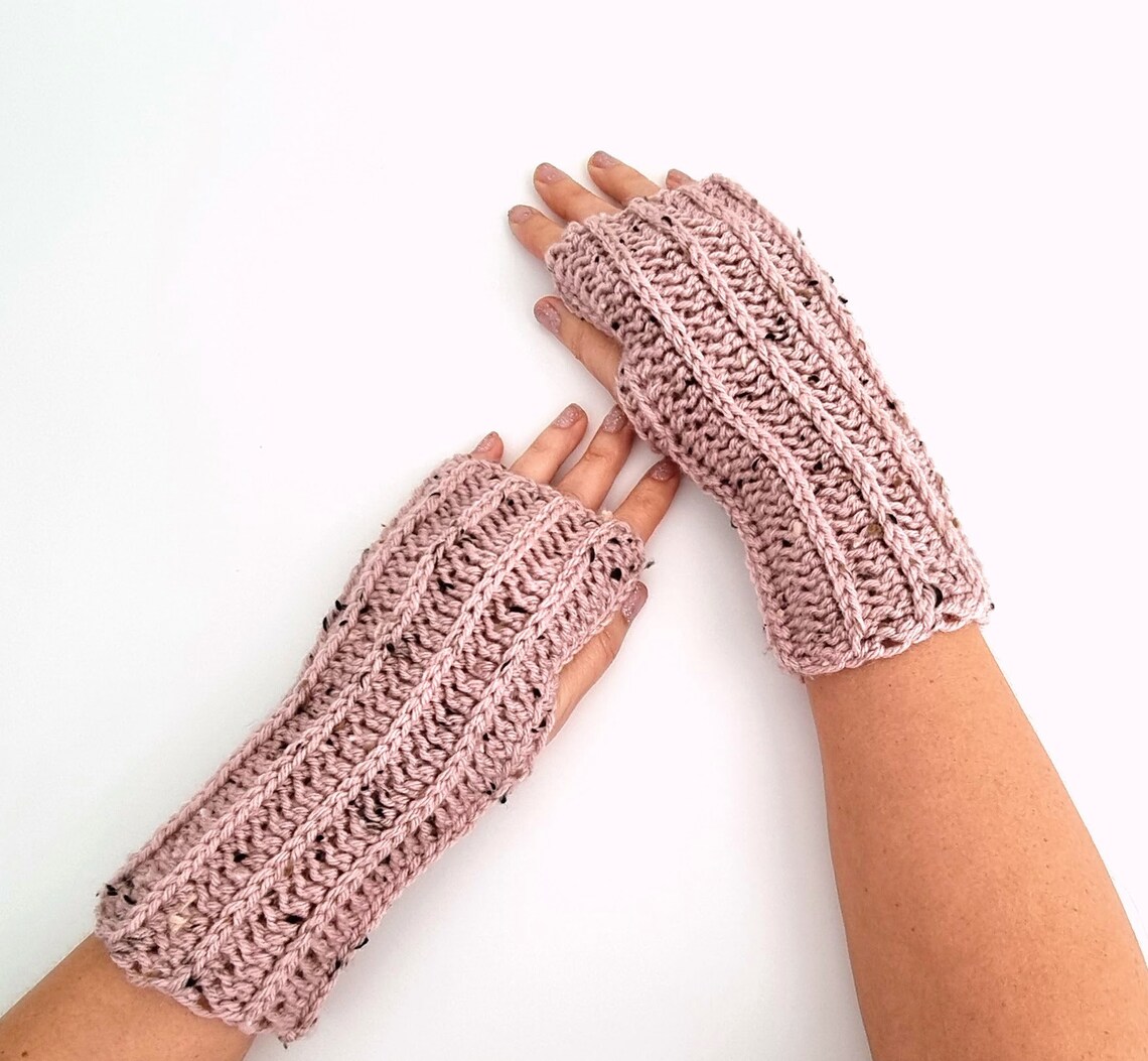 CROCHET PATTERN, Crochet Hand Warmers, Wrist Warmers Pattern ...