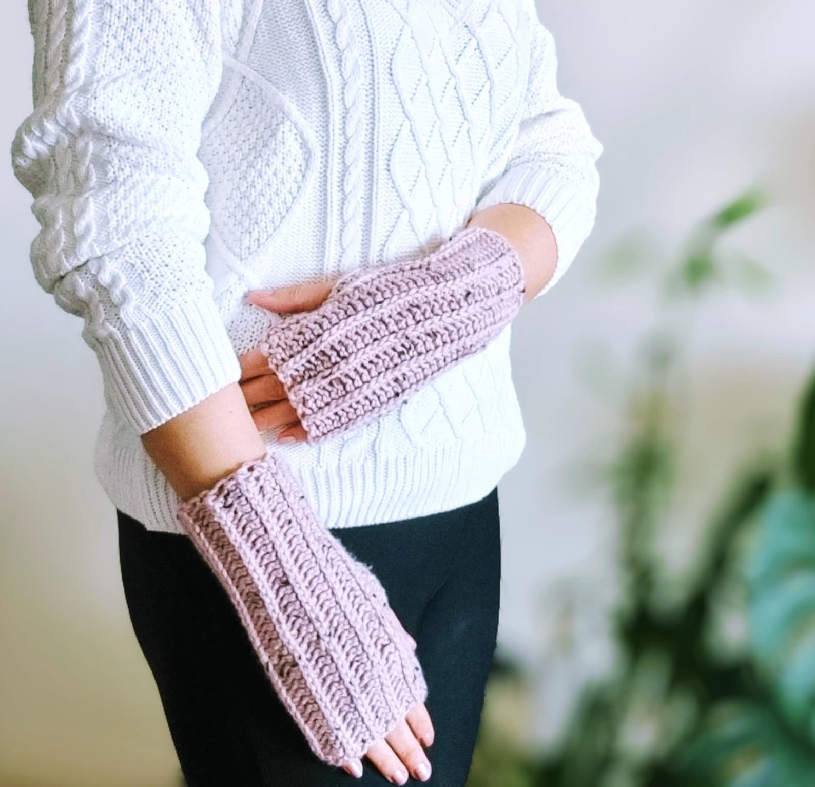 CROCHET PATTERN, Crochet Hand Warmers, Wrist Warmers Pattern ...