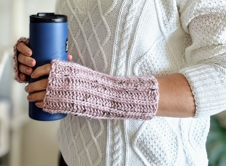 CROCHET PATTERN, Crochet Hand Warmers, Wrist Warmers Pattern ...