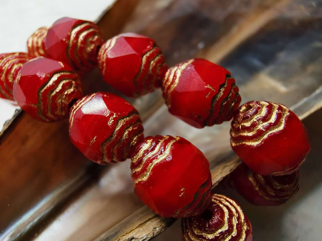 6 Baroque Beads 10 X 8 Mm - Alabaster Red With Bronze Wash - Fire ...