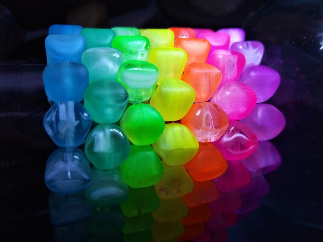 Set of 21 Czech Glass Beads 7 NEON Colors 3 Beads Each for a Bracelet ...