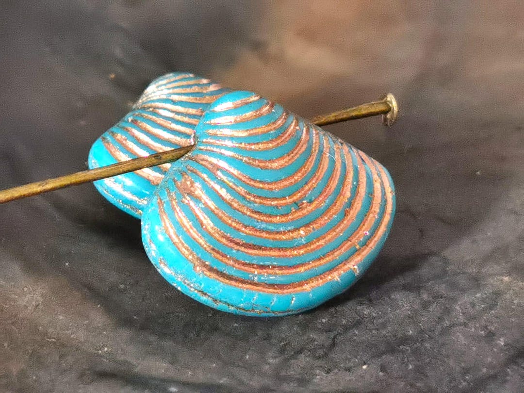 2 or 4 Bohemian Shells 18 X 15 Mm - Sea Shells - Turquoise Opaque With ...