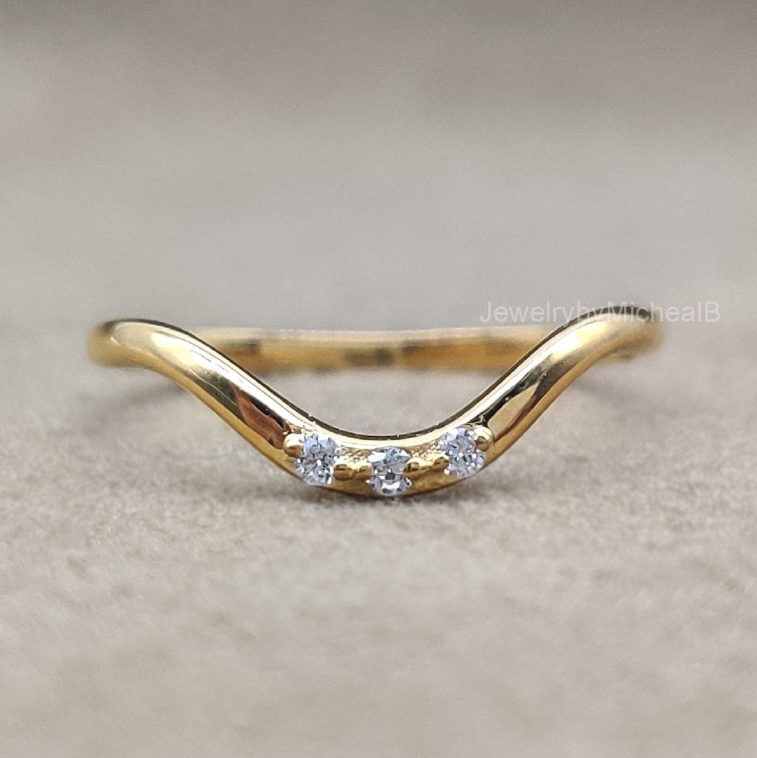 Antique Diamond Chevron Curved V Shaped Wedding Band, Dainty 14K Gold ...