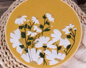 Daisy Embroidery Kit for Beginner | Modern Embroidery Kit With Pattern ...