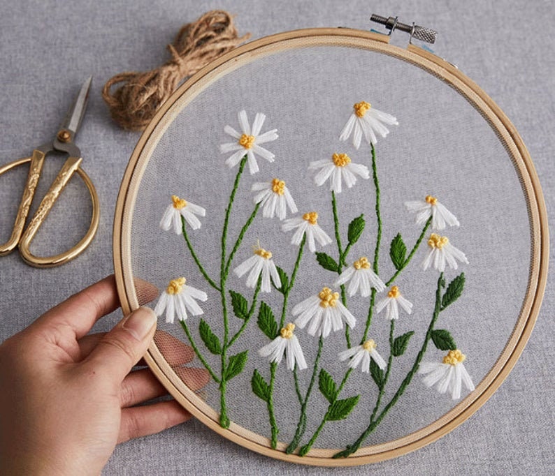 Daisy Embroidery Kit for Beginner Modern Embroidery Kit With - Etsy