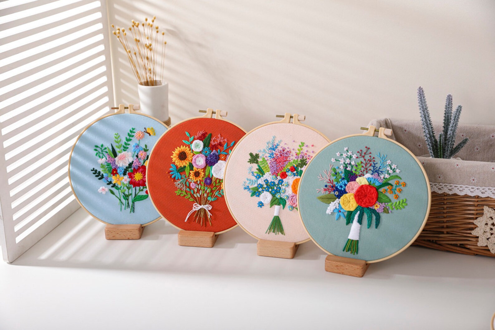 Flowers Embroidery Kit | Modern Embroidery Kit With Pattern | Flowers ...