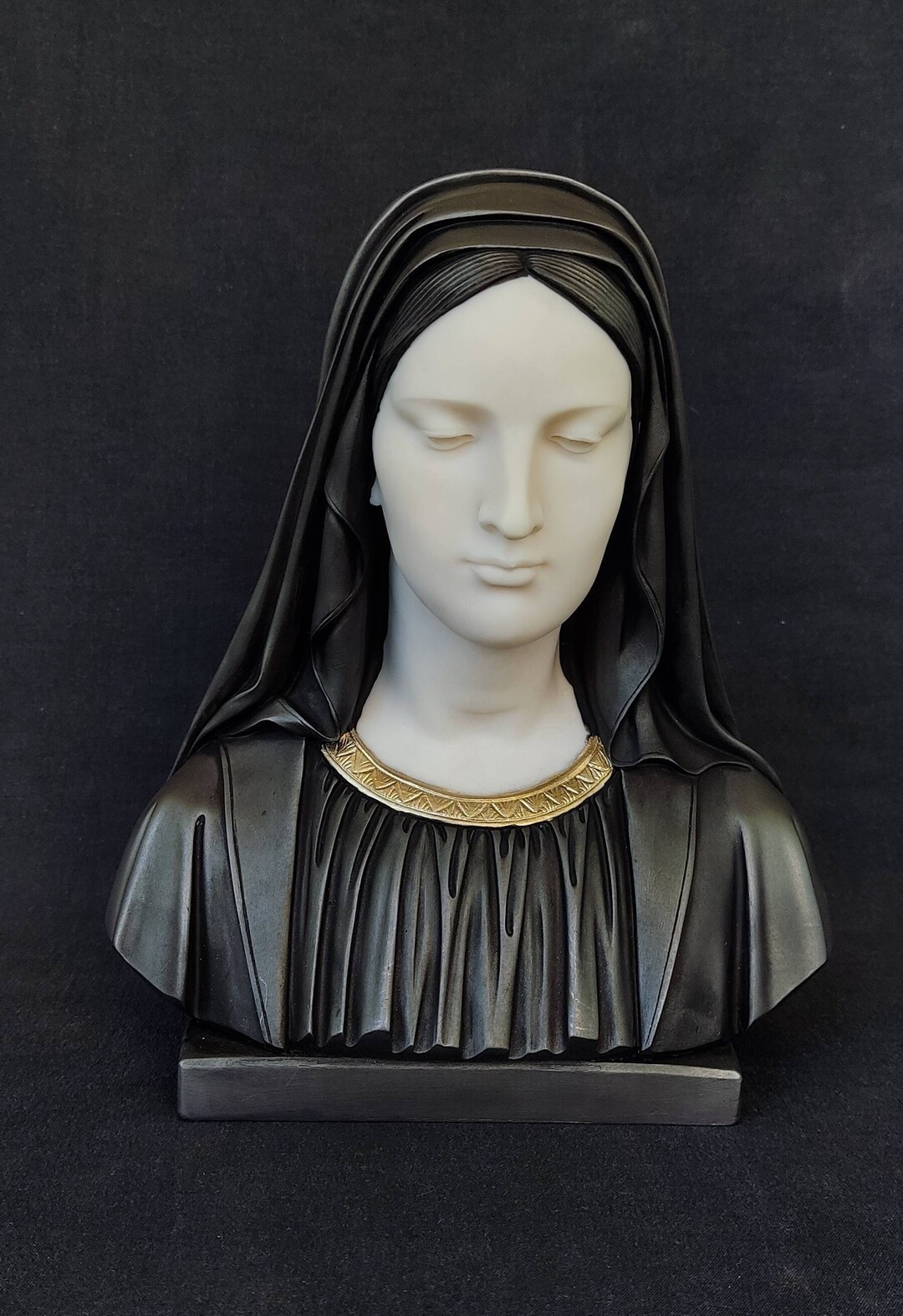 Virgin Mary Bust Statue Looking Down Made of Alabaster 27 Cm Black Gold ...