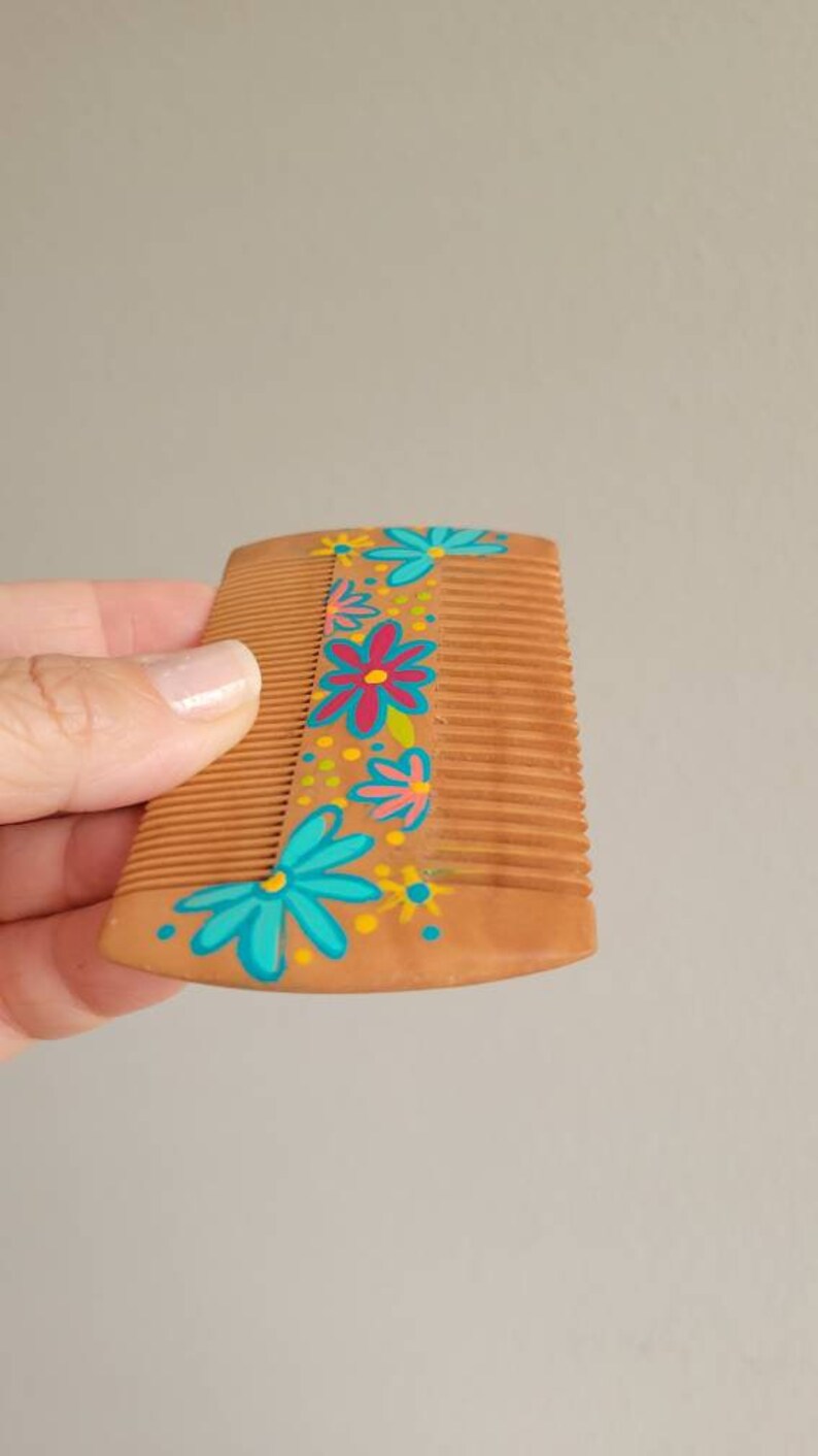 Macramé Fringe Comb With Hand Painted Floral Design - Etsy