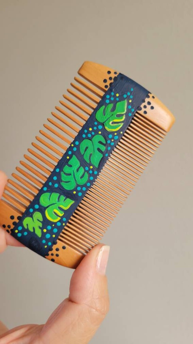 Macramé Fringe Comb With Hand Painted Tropical Design - Etsy