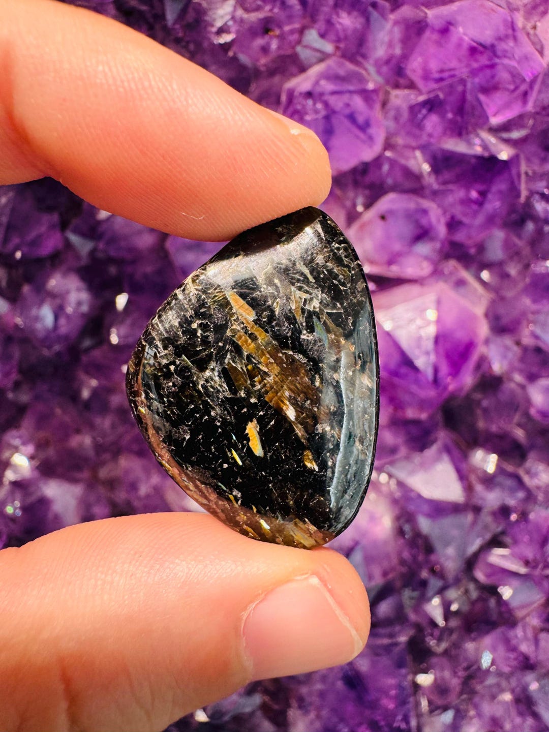 Nuummite (greenland) Large - Tumbled - 1 Stone - "sorcerer's Stone" - Etsy