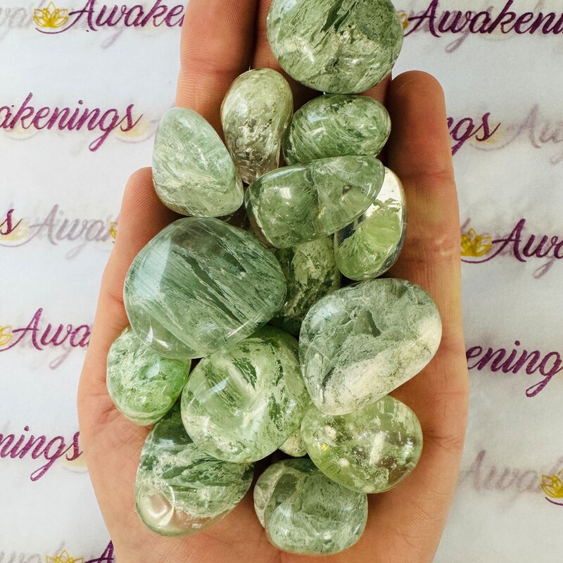 Actinolite - Etsy