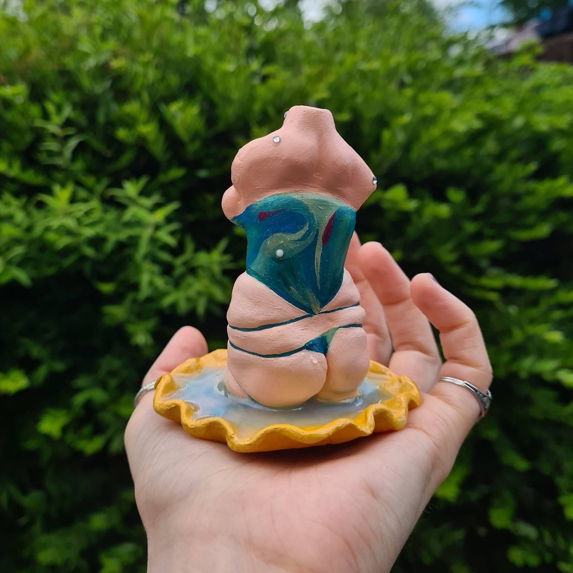 Michaela Stark sculpture: rejecting beauty standards | Etsy