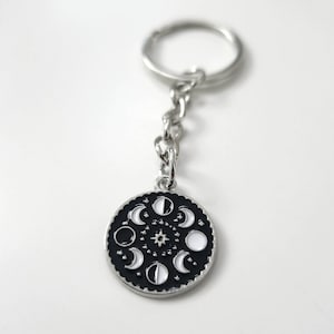 Moon Phase Keyring, Celestial Keychain, Astrology Gifts, Black and ...