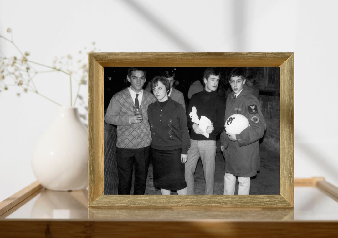 Vintage English Mods Photo - Mods 1970s Fashion Print - Retro Teenagers ...