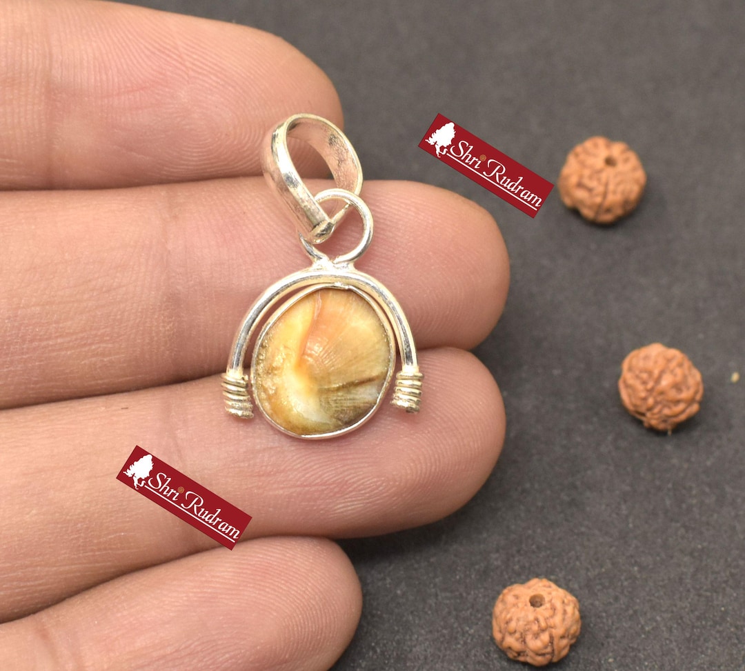 Shrirudram Natural Mach Mani Stone Pendant Rare Fish Pearl Matsya Mani ...