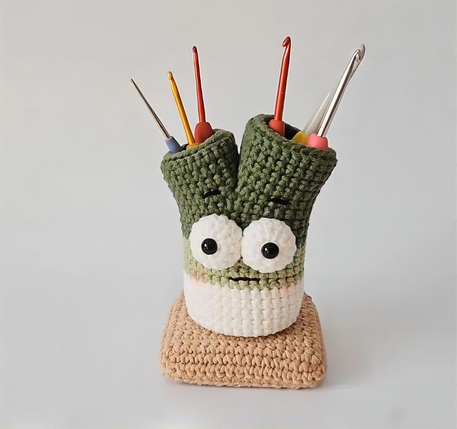 DIY Crochet Pattern: Green Onions Storage Box - Step-by-step ...