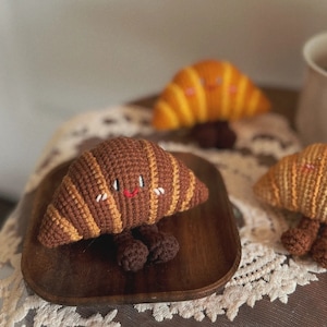 Croissant Crochet Pattern - Knit Your Own Delicious Treat! - Etsy