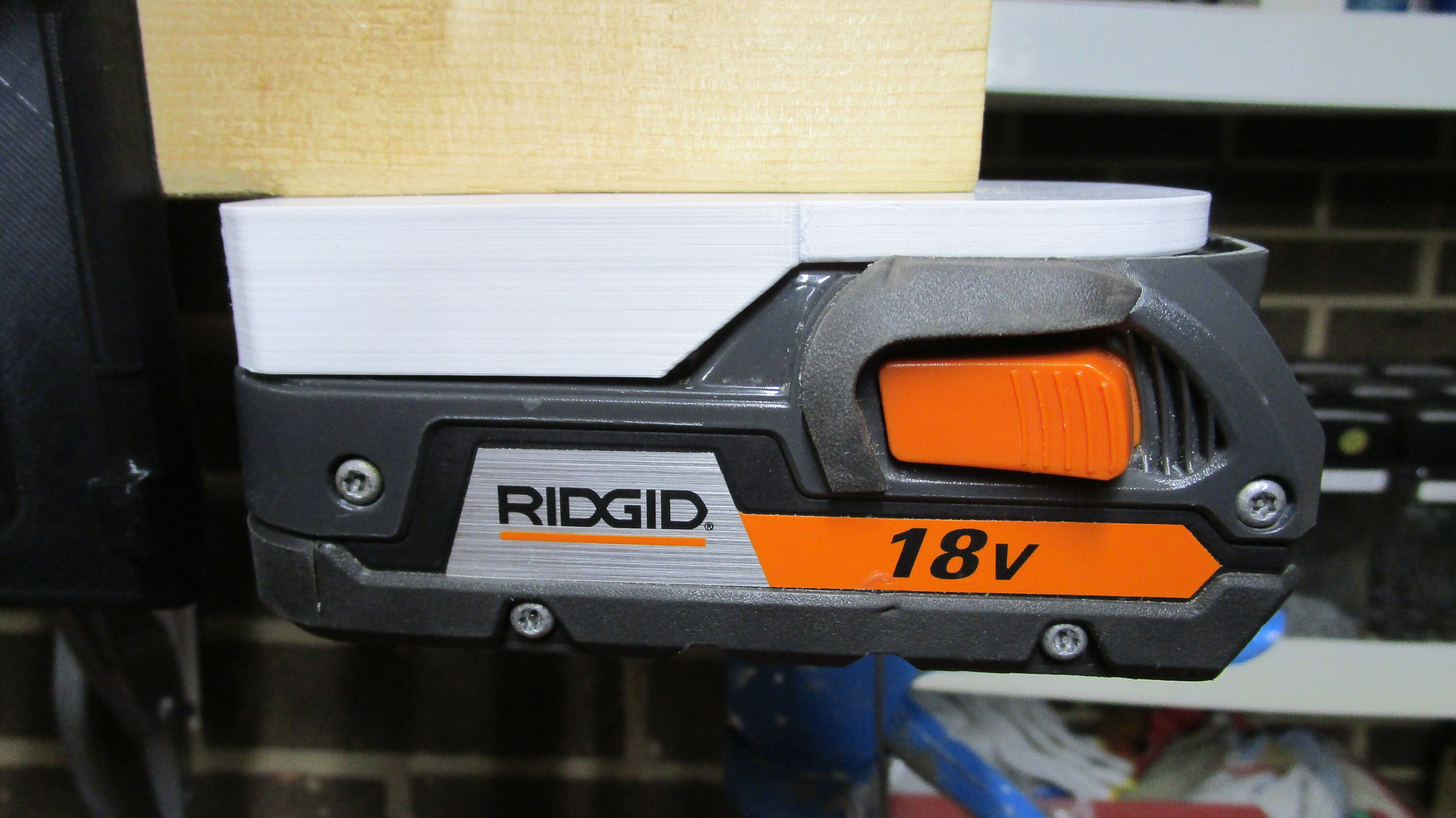 3D Printed Battery Holder Mount for Rigid 18V Li-ion Battery - Etsy