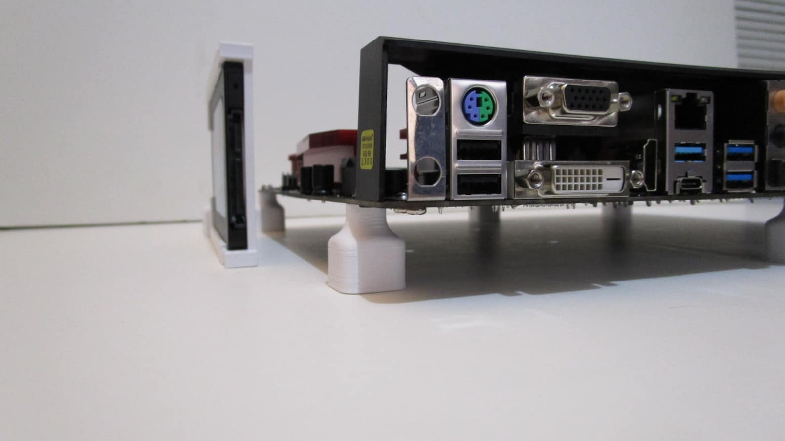 3D Printed Motherboard Stand off Kit With Ssd Mount for Crypto Mining ...