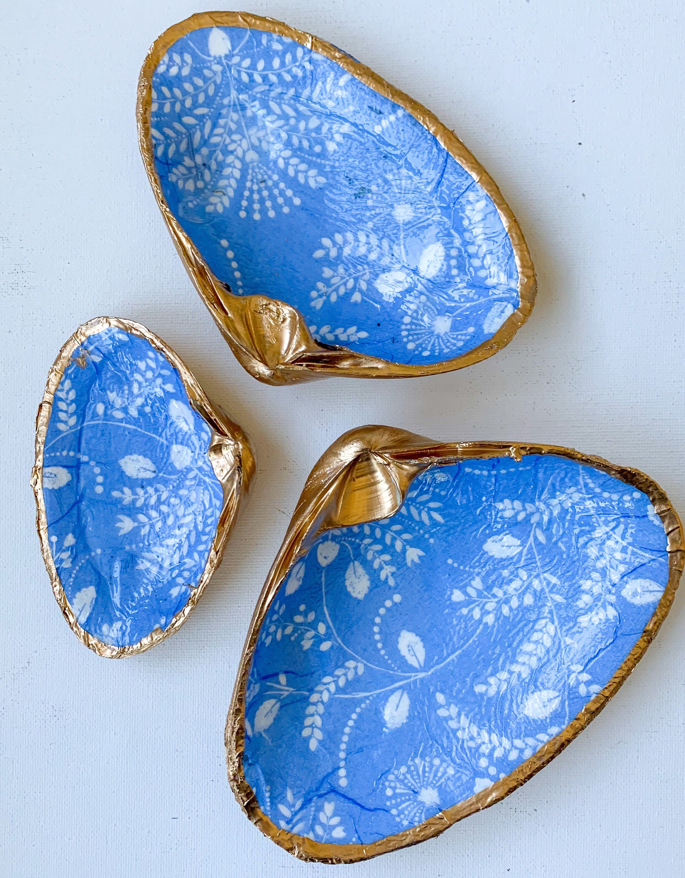 XL CLAM Decoupage Trinket/Jewelry Dish Shell Art Jewelry | Etsy