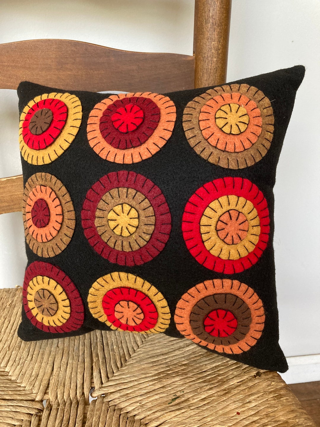 Finished Handmade Penny Rug Pillow reds & Golds Felt - Etsy