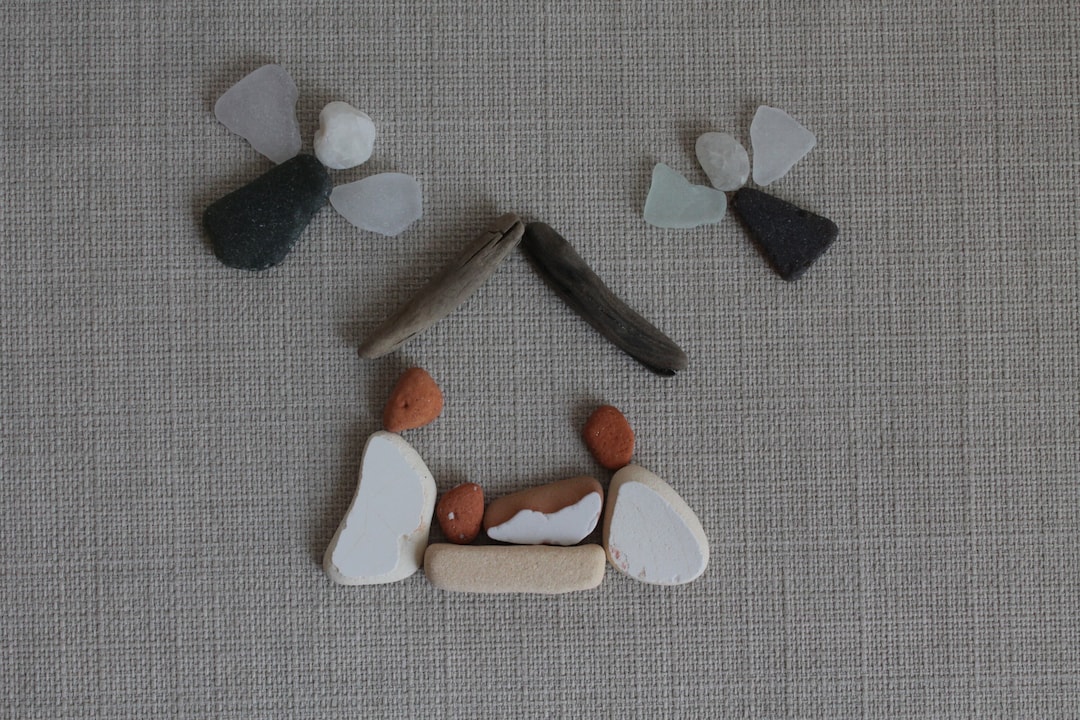 Baby Jesus Pebble Art DIY Nativity Stone Scene Family of 3 - Etsy