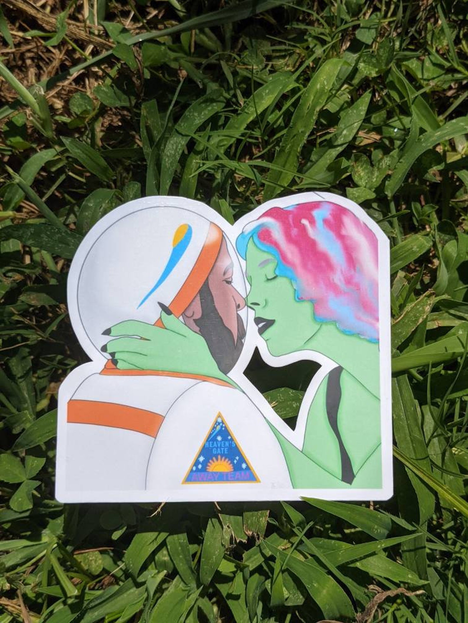 Alien kiss sticker alien decal alien love sticker | Etsy