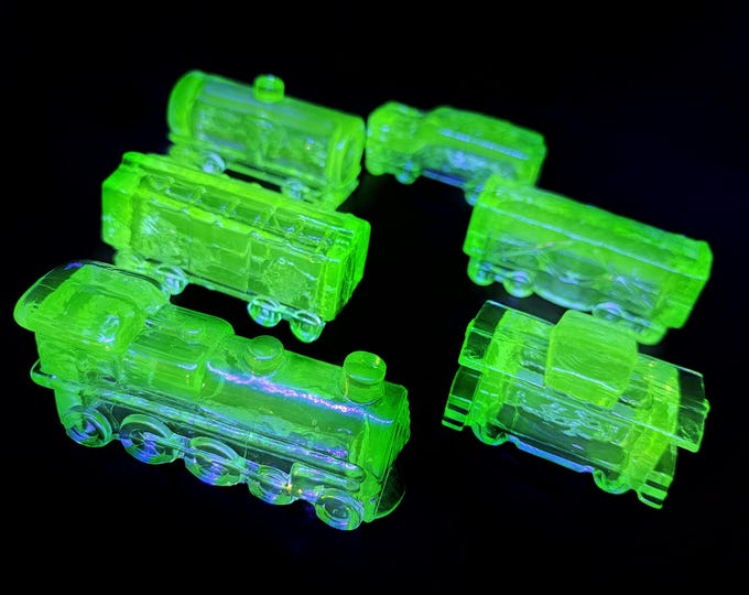 Vintage Uranium Glass 6 Piece Train Set | Uranium Glass | Vintage Glass ...