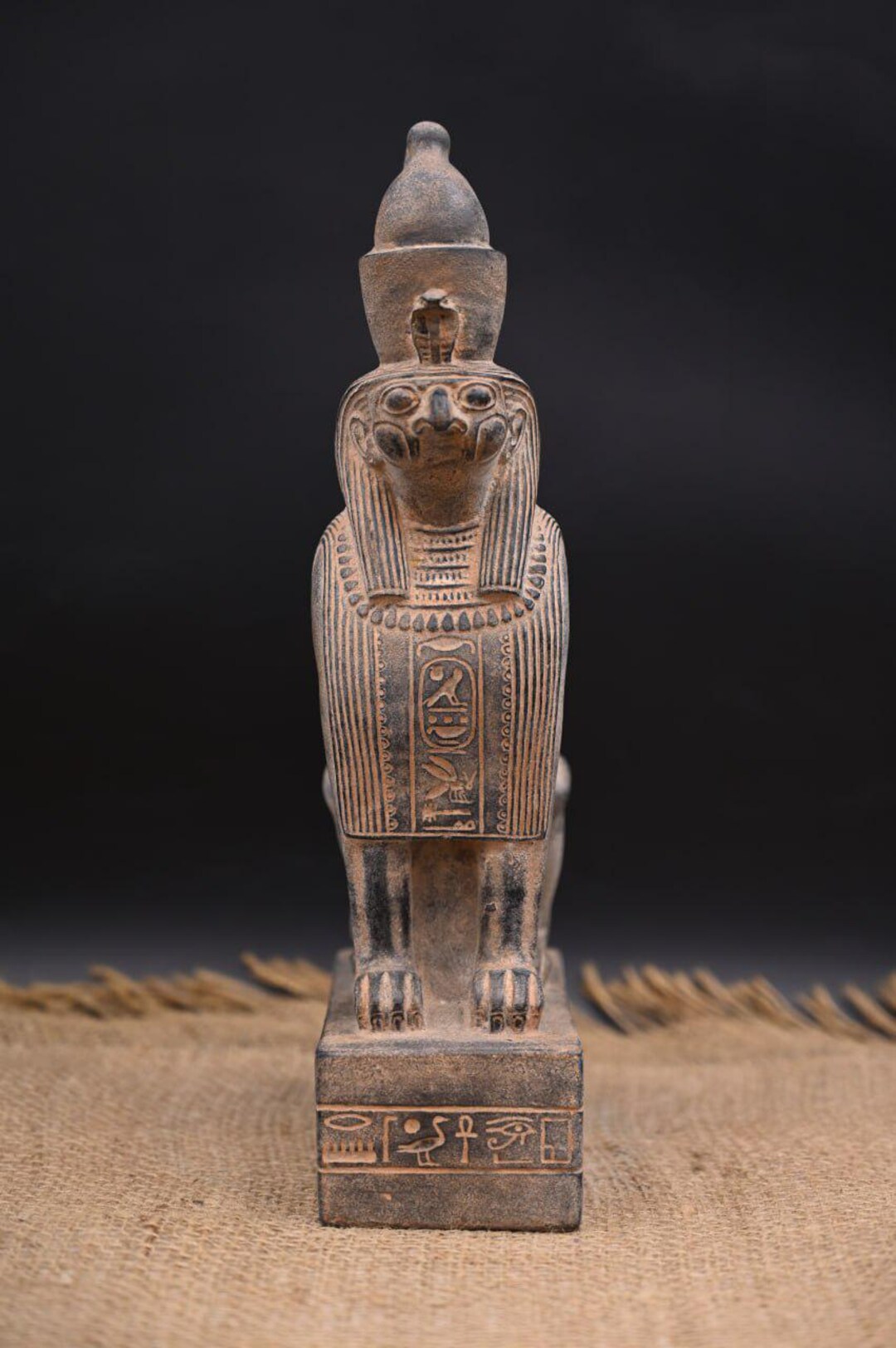 Horus Statue, the Deity of Peace and Protection, Amazing Antiques ...