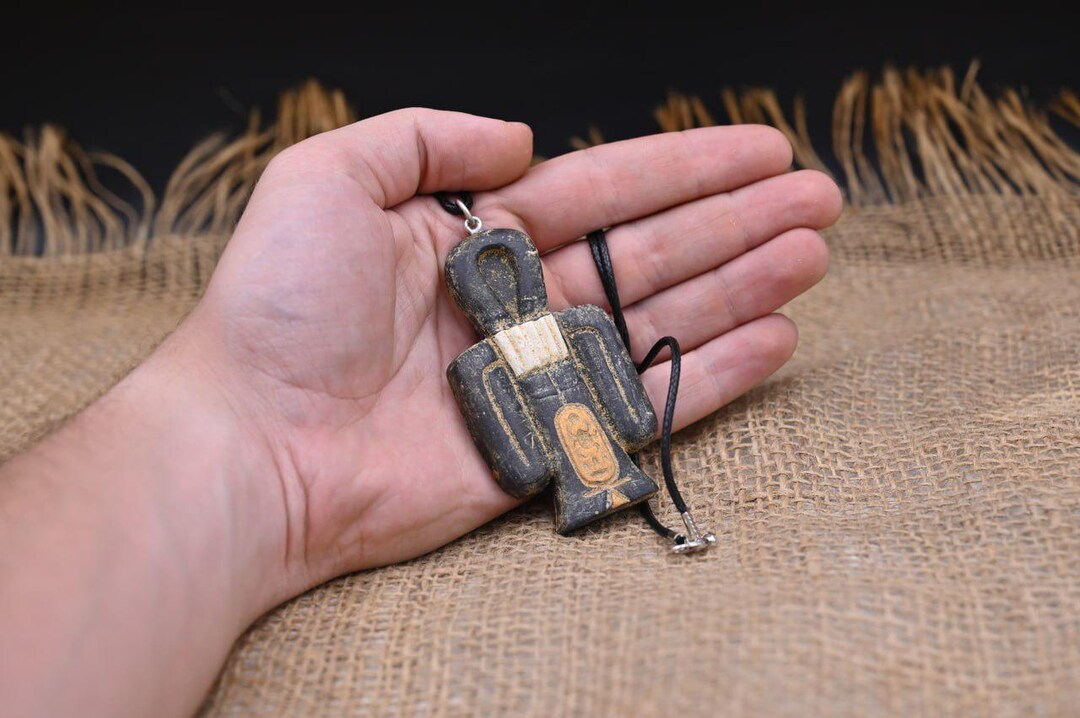 Egyptian Amulet for Tyet, Tit (isis Knot) Amulet, Egyptian Jewelry ...