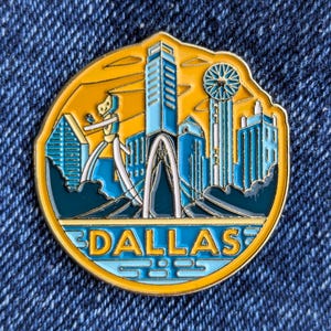 Dallas Texas USA Enamel Pin 1.25" Inch, Travel Pins Golden Metal Badge ...