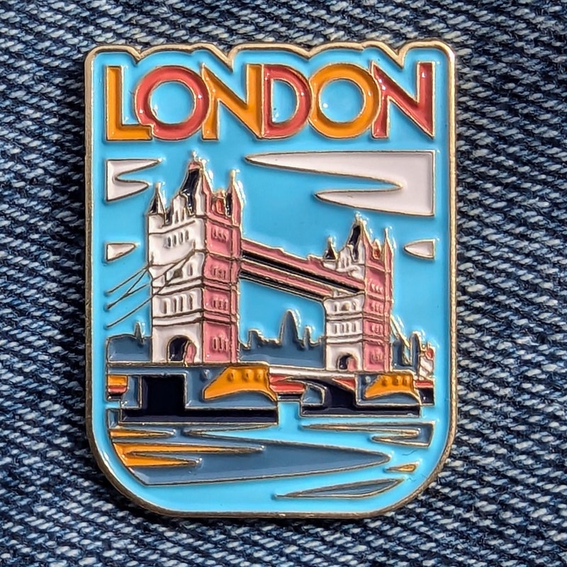 England Travel Pin - Etsy