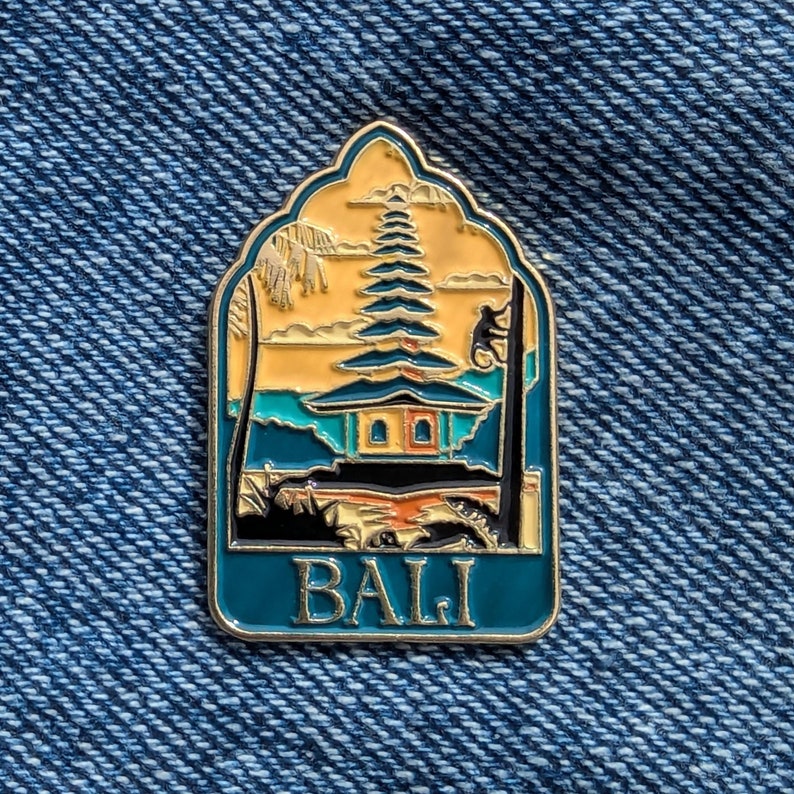Bali 1.25" Enamel Pin Travel Badge Pinback Golden Lapel City Country ...