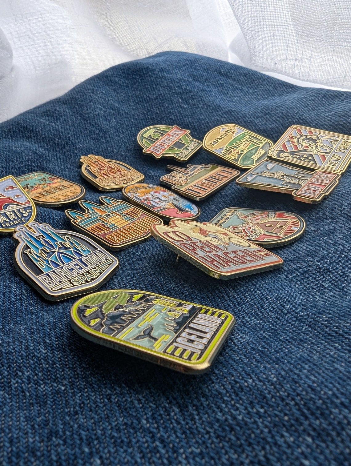 Barcelona Spain Travel Pin 1.25" Inch, Soft Enamel Pin, Gold Metal ...
