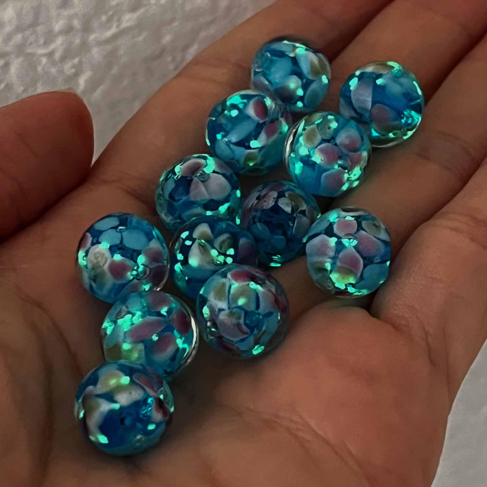 12 Pcs 12mm Glow in the Dark Glass Beads - Blue Lily, Murano Glass ...