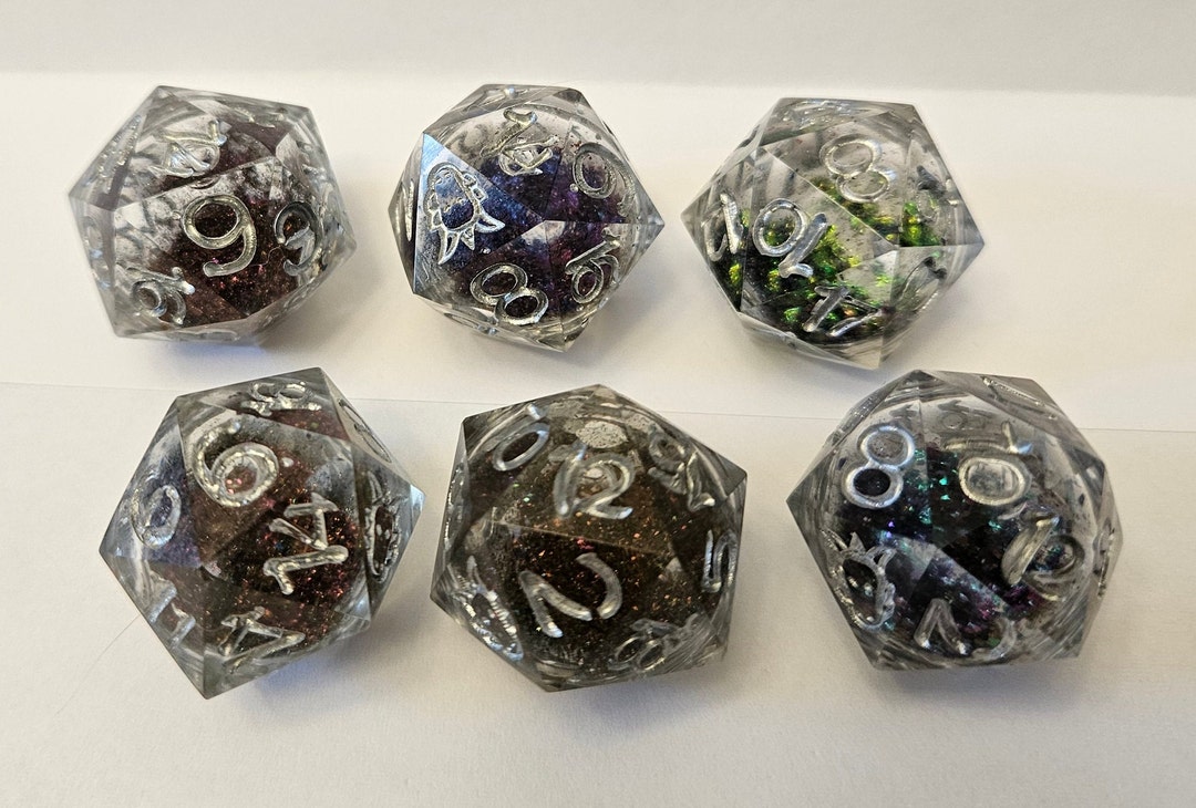 Mettalic Chrome Flake Liquid Core D20 - Etsy