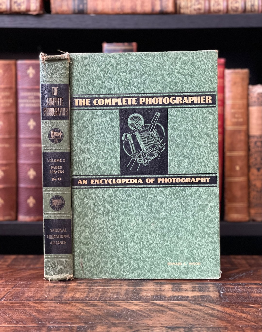 1943 the Complete Photographer A Complete Guide to Amateur and ...