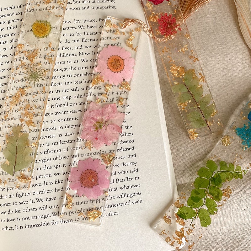Flower Bookmark - Etsy