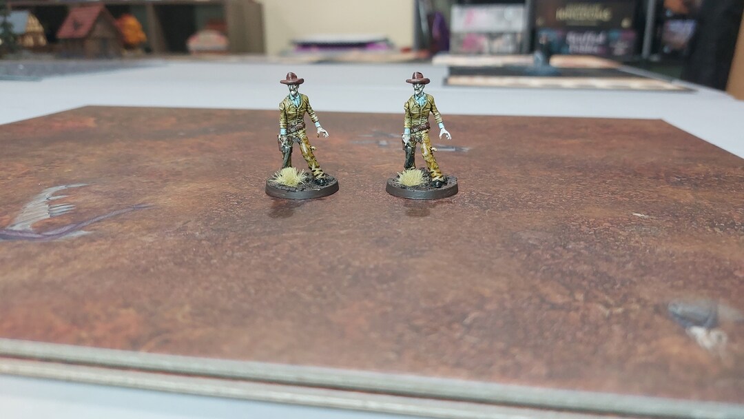 Cmon Games Zombicide Undead or Alive Dead West Gunslinger Zombie X 2 ...