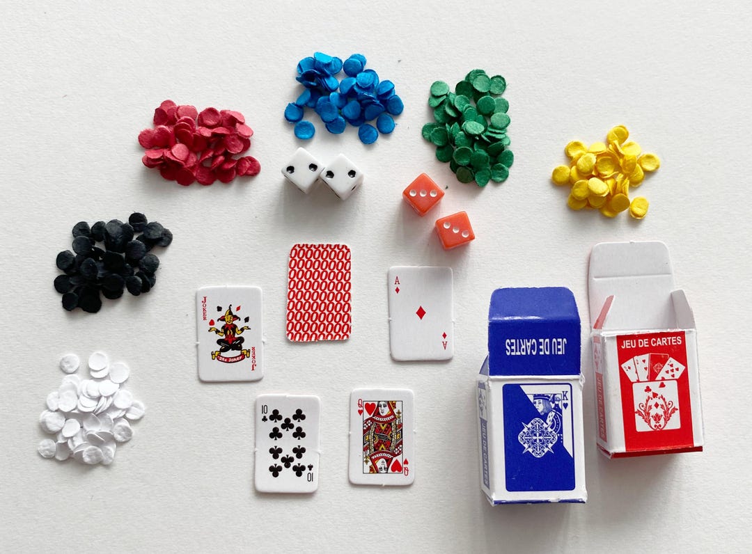 Miniature Poker Set Dollhouse Game 1:12 Scale White or Red Dice ...