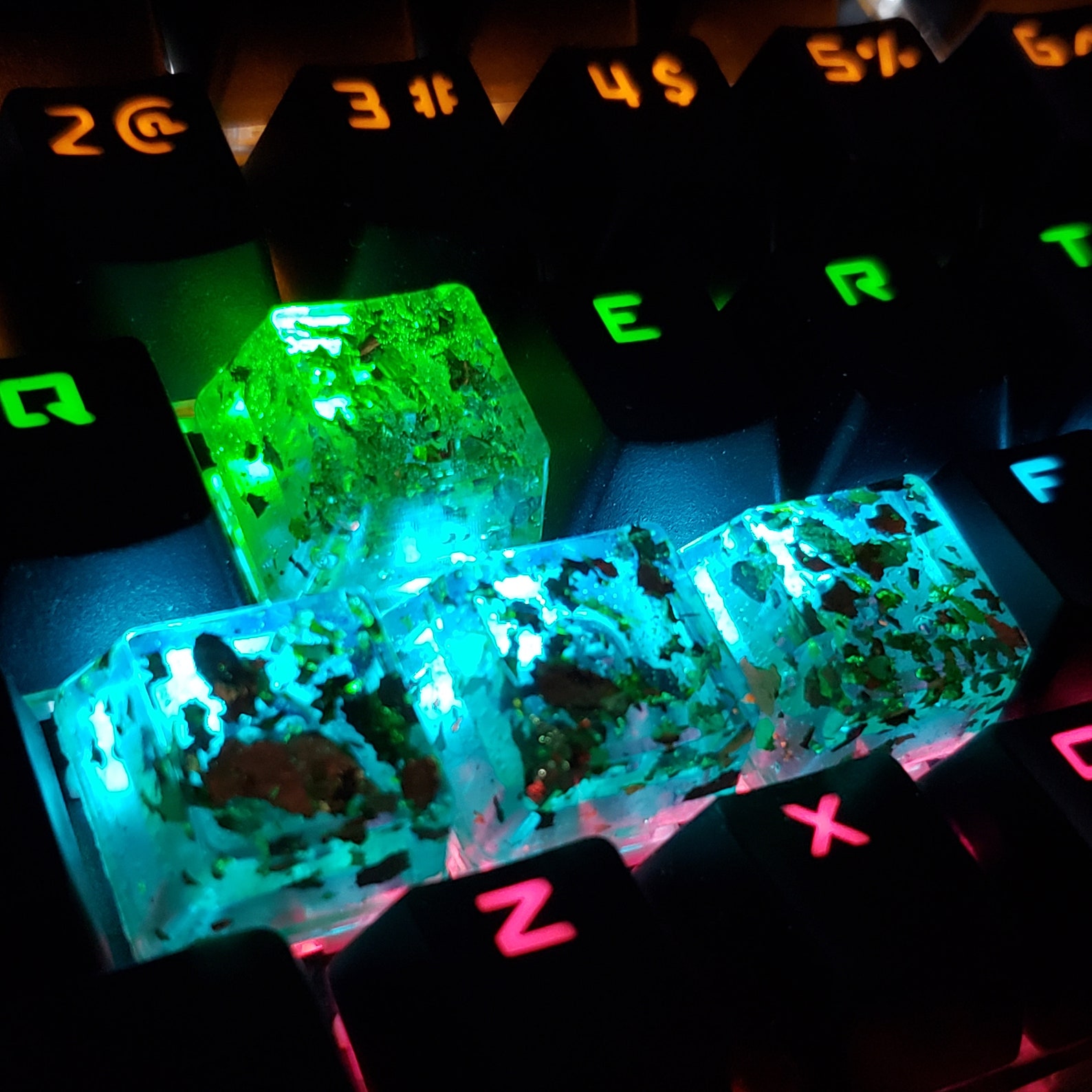 Hand-made Keycaps. Green Epoxy Gold Foil Mechanical Keyboard | Etsy