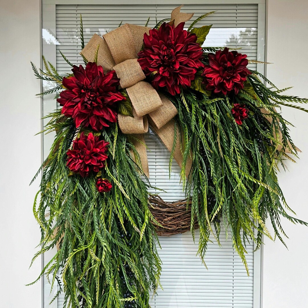 Red Floral Wreath: Rustic Burlap Bow, Grapevine Base Cascading Sawgrass ...