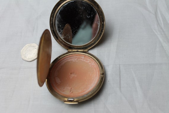 Vintage powder compact; Stratton, 1960s - Gem