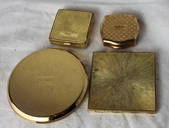 Four Stratton powder compacts in blue enamel; 1960s V… - Gem
