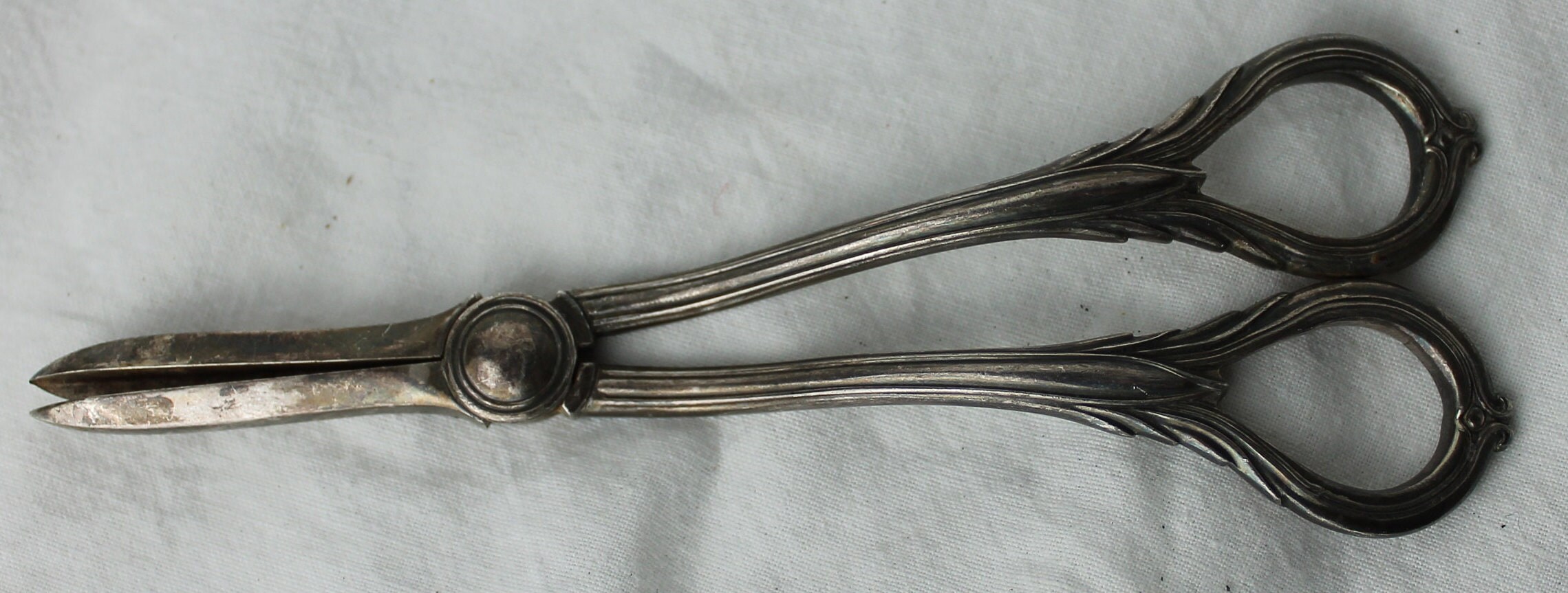 Grape Scissors Vintage Set - Etsy