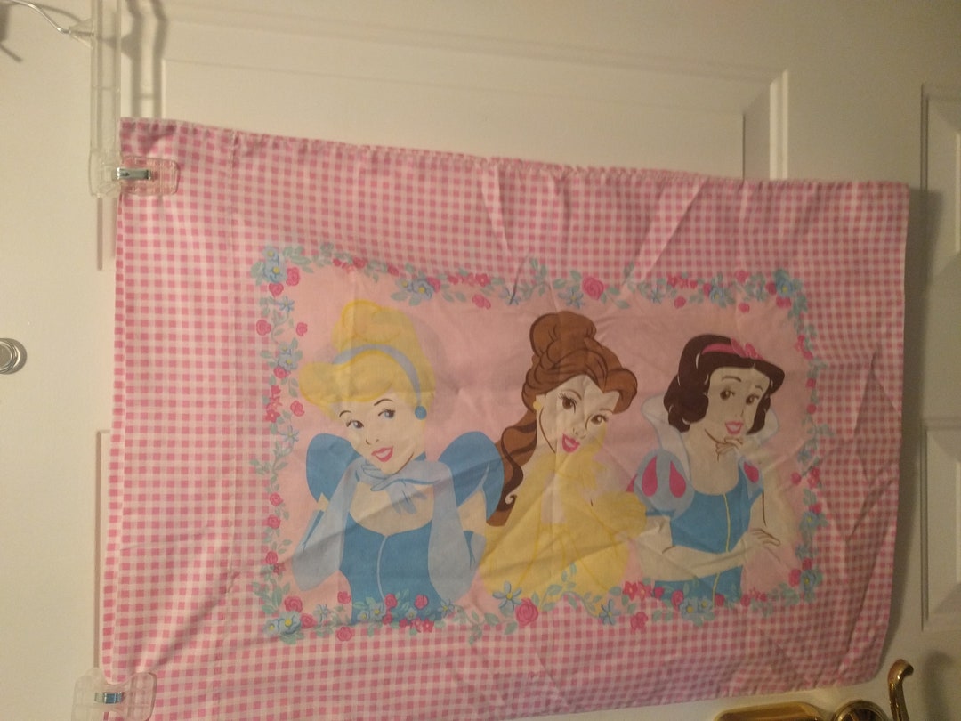 Disney Princess. Princesses Pillowcase, Belle, Cinderella, Snow White ...